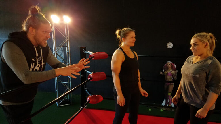 Beth Phoenix: Age, Height, Weight, Husband, Net Worth, Family, Injury ...