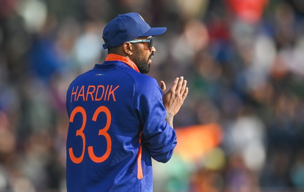 Watch: Fans Delighted With Hardik Pandya's Stunning Gesture For Prithvi ...
