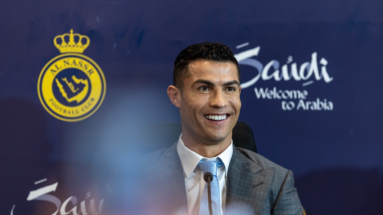Cristiano Ronaldo Reveals 'Many Clubs' Tried To Sign Him Before €200 ...