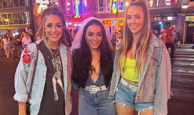 WWE Raw: Chelsea Green’s Husband “Couldn’t Be More Proud Of Her” For ...