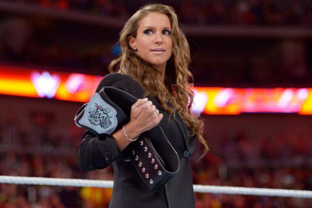 Stephanie McMahon: Age, Height, Weight, Husband, Net Worth, Family ...