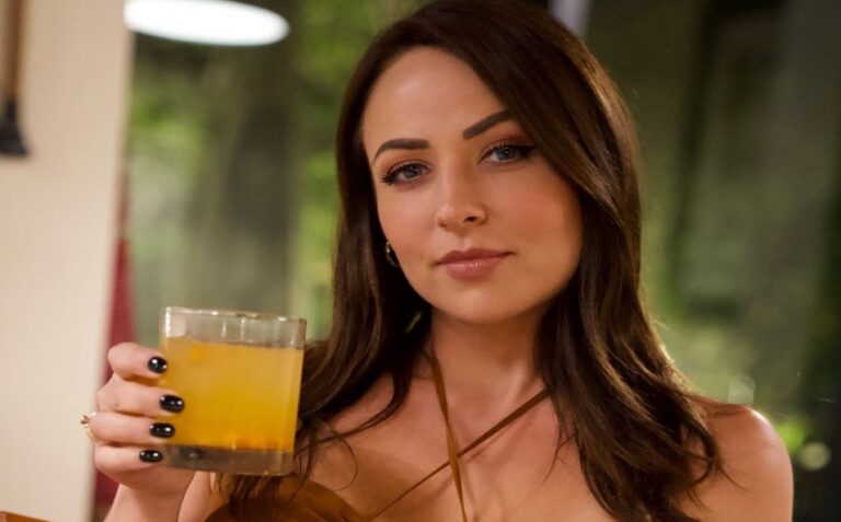 WWE’s Emma Teases Comeback To Pro-Wrestling After Previous Retirement ...