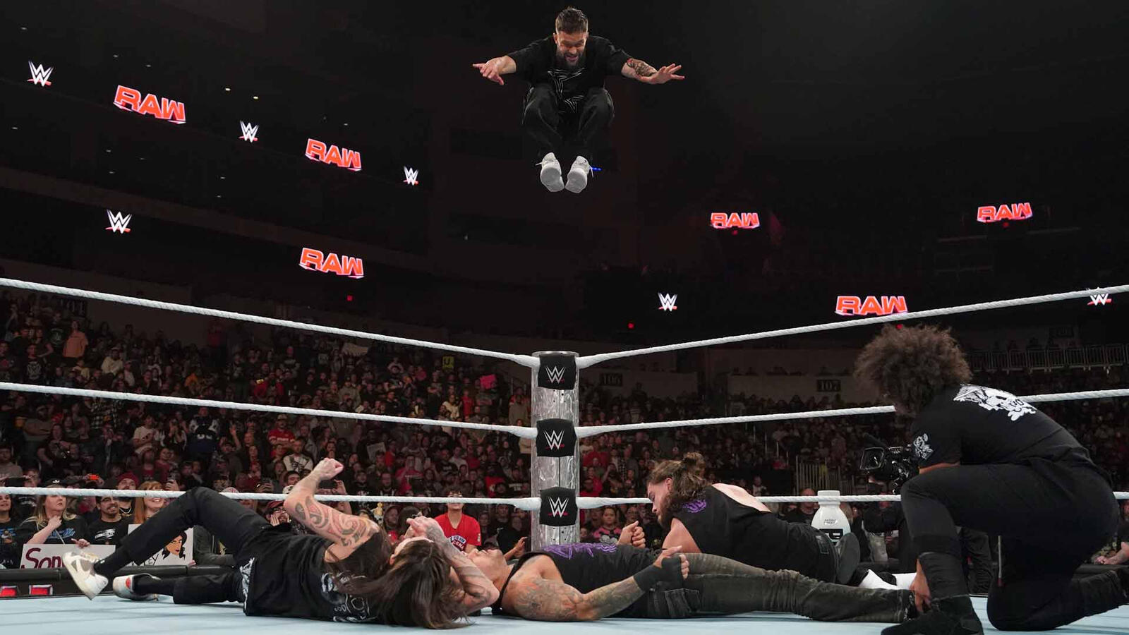 WWE Saturday Nights Main Event 2024: Triple Threat World Title Match ...